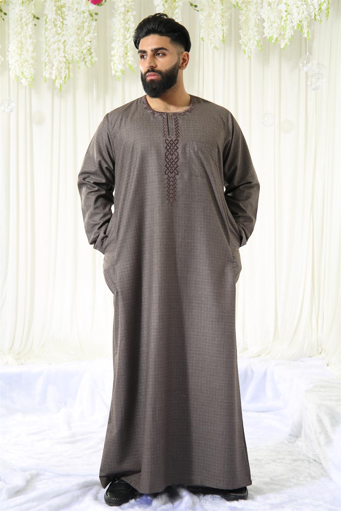 MENS JUBBA IN POLYESTER VISCOSE WITH MACHINE EMBROIDERY
