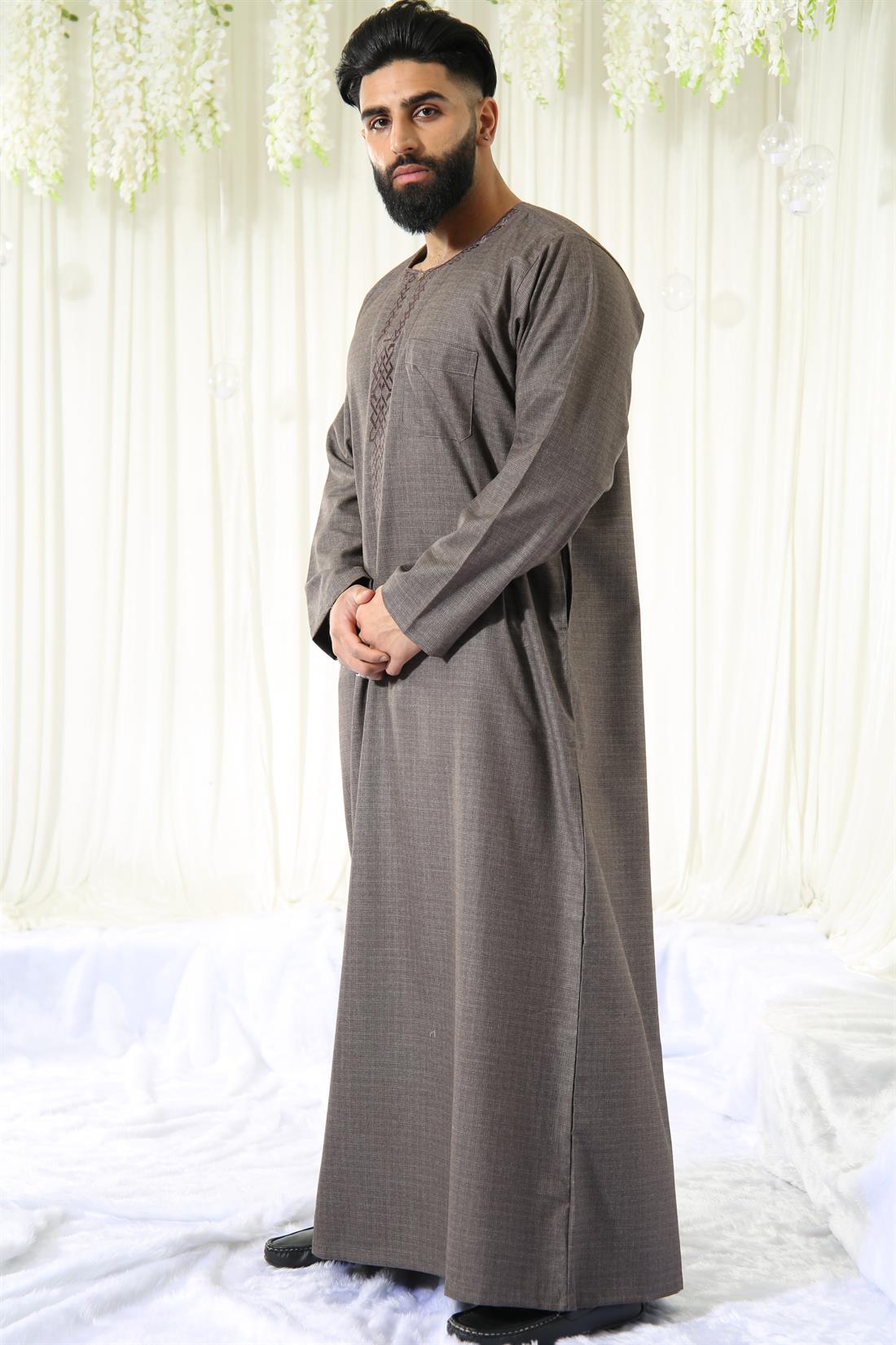 MENS JUBBA IN POLYESTER VISCOSE WITH MACHINE EMBROIDERY