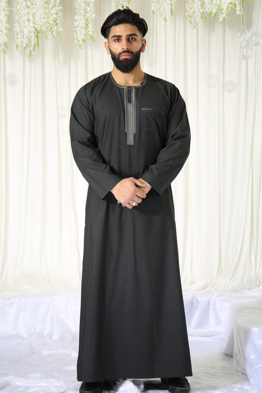 MENS JUBBA IN POLYESTER VISCOSE WITH MACHINE EMBROIDERY