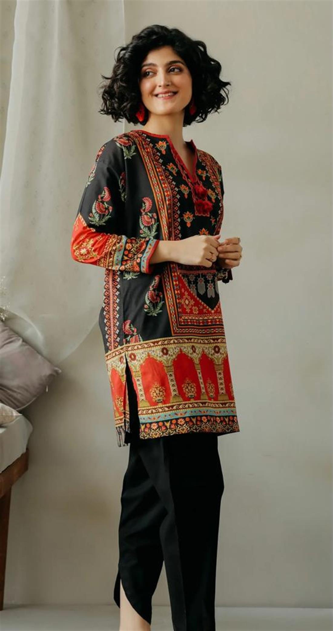 PAKISTANI DESIGNER ETHNIC KURTA Details: · Printed Lawn Shirt · Round Neck