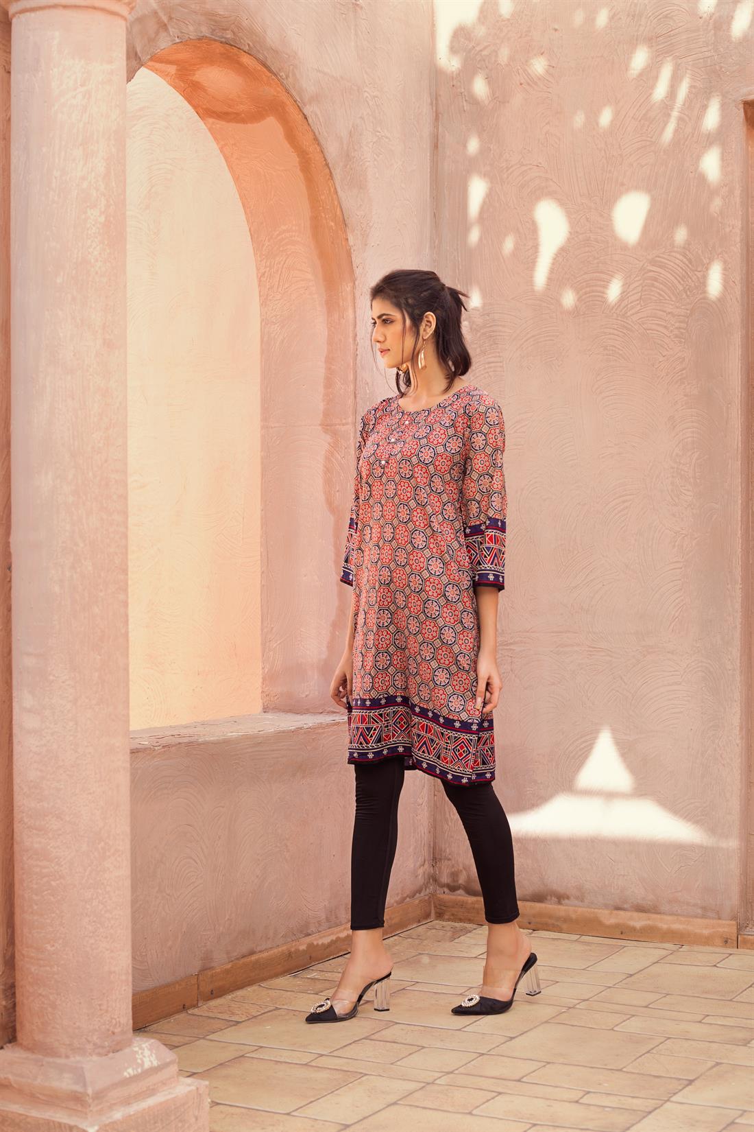 Navy/Red Traditional Printed Kurta with Pearl Button