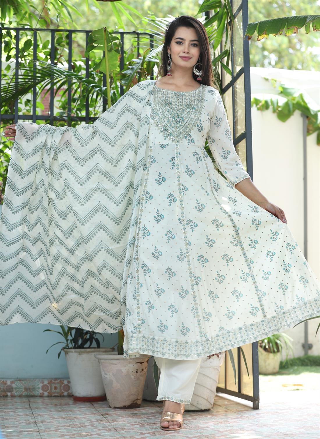 Ladies readymade - 3PC-Women Viscose Rayon Kurta Pant Dupatta Set Size ...